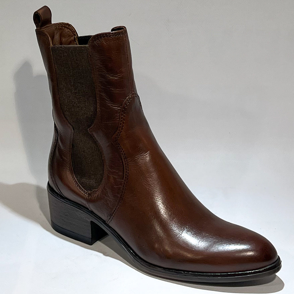 MJUS - Chelsea Brown Boot – byhunterminx